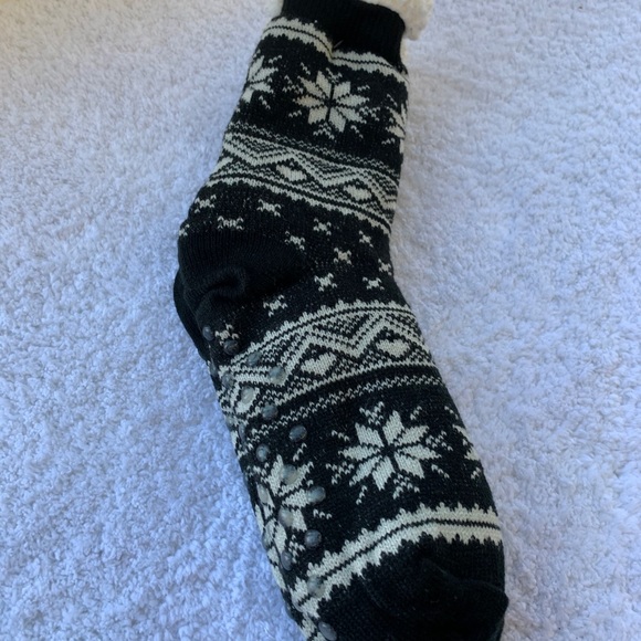 Magellan Outdoors | Accessories | Lodge Socks Aloe Infused 6 | Poshmark